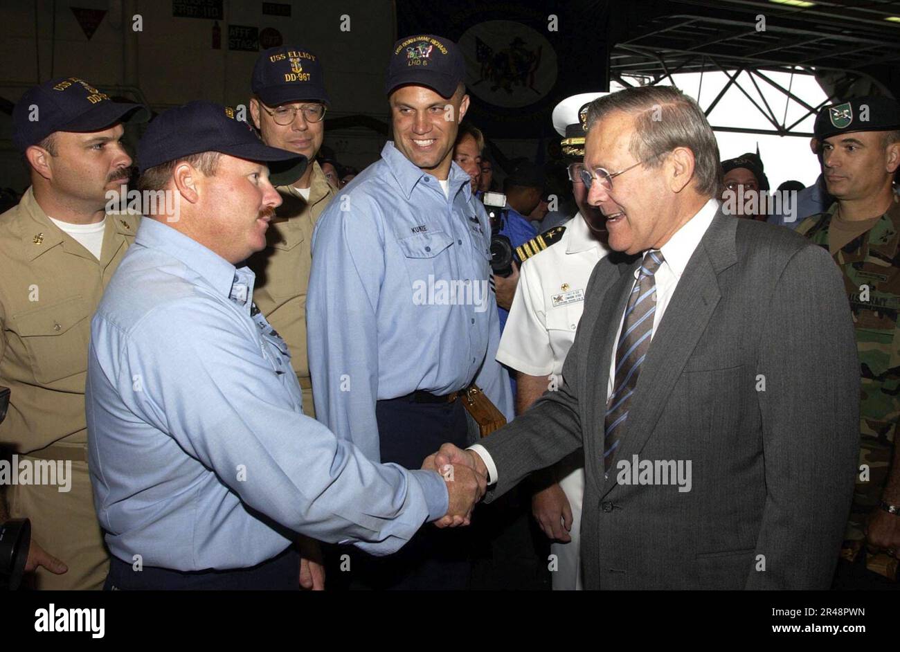 US Navy SECDEF visits USS Bonhomme Richard Stock Photo - Alamy