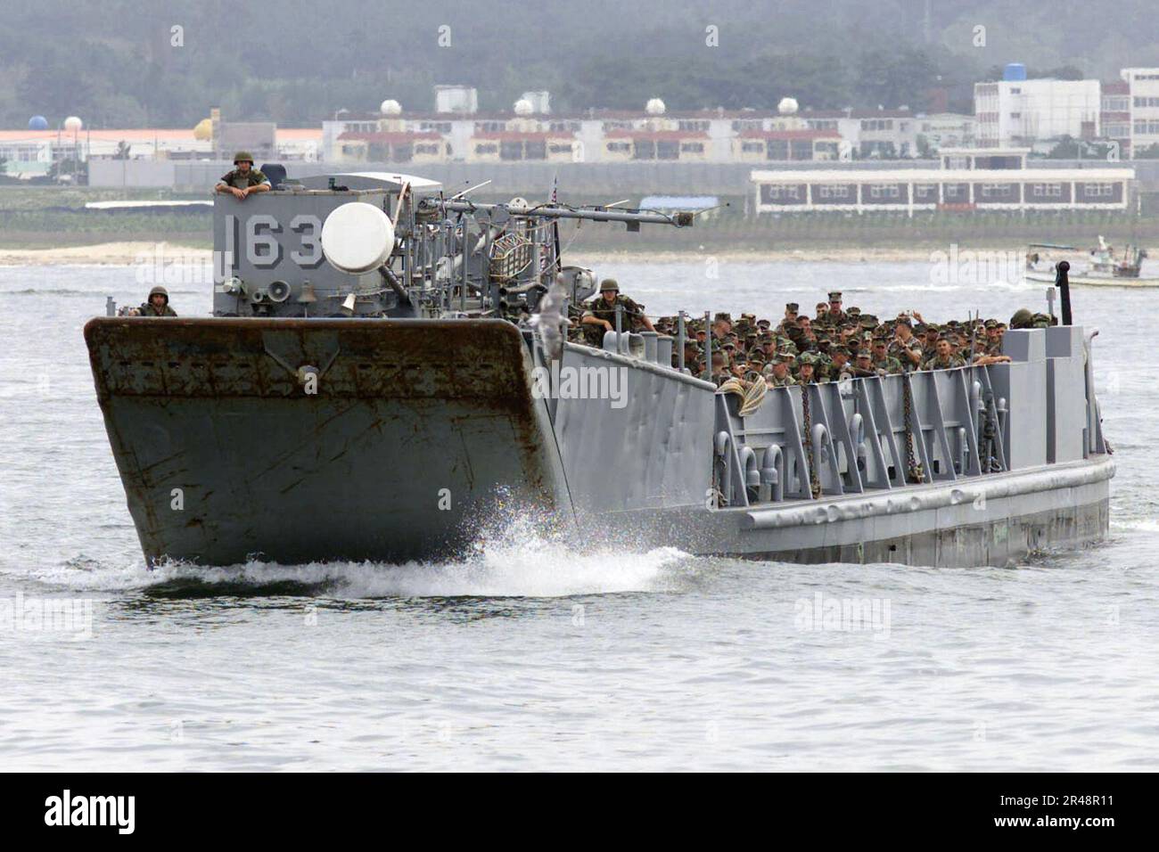US Navy Landing Craft Utility (LCU) 1631 carries U.S. Marines to the ...