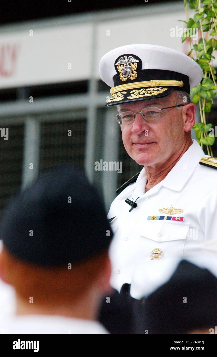 US Navy CNO answers questions from Navy Reservists and NRORTC Stock ...