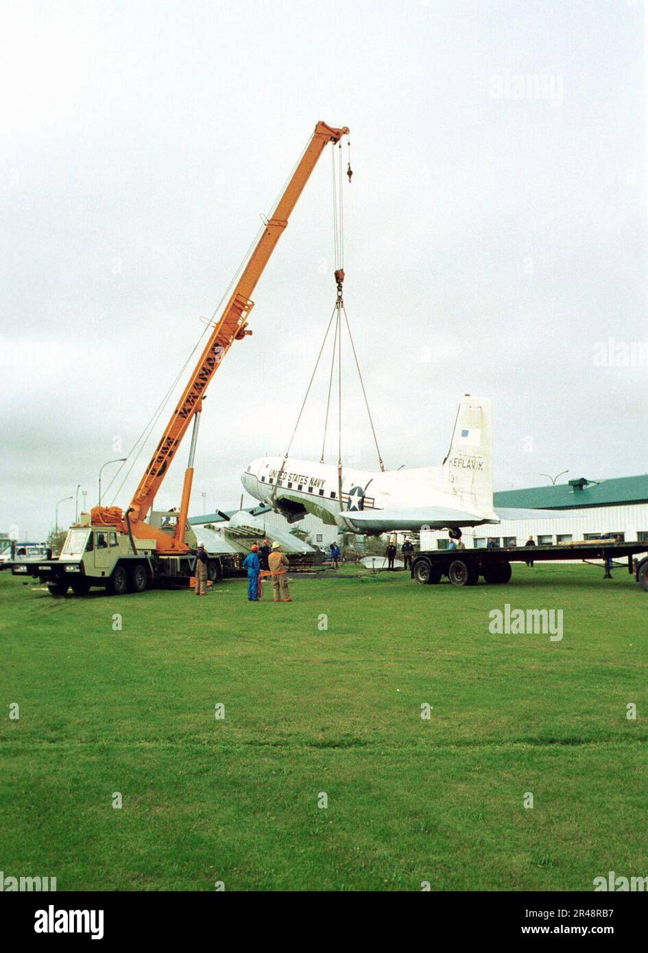 US Navy Navy C-117 Gooneybird is dismantled for future museum display ...
