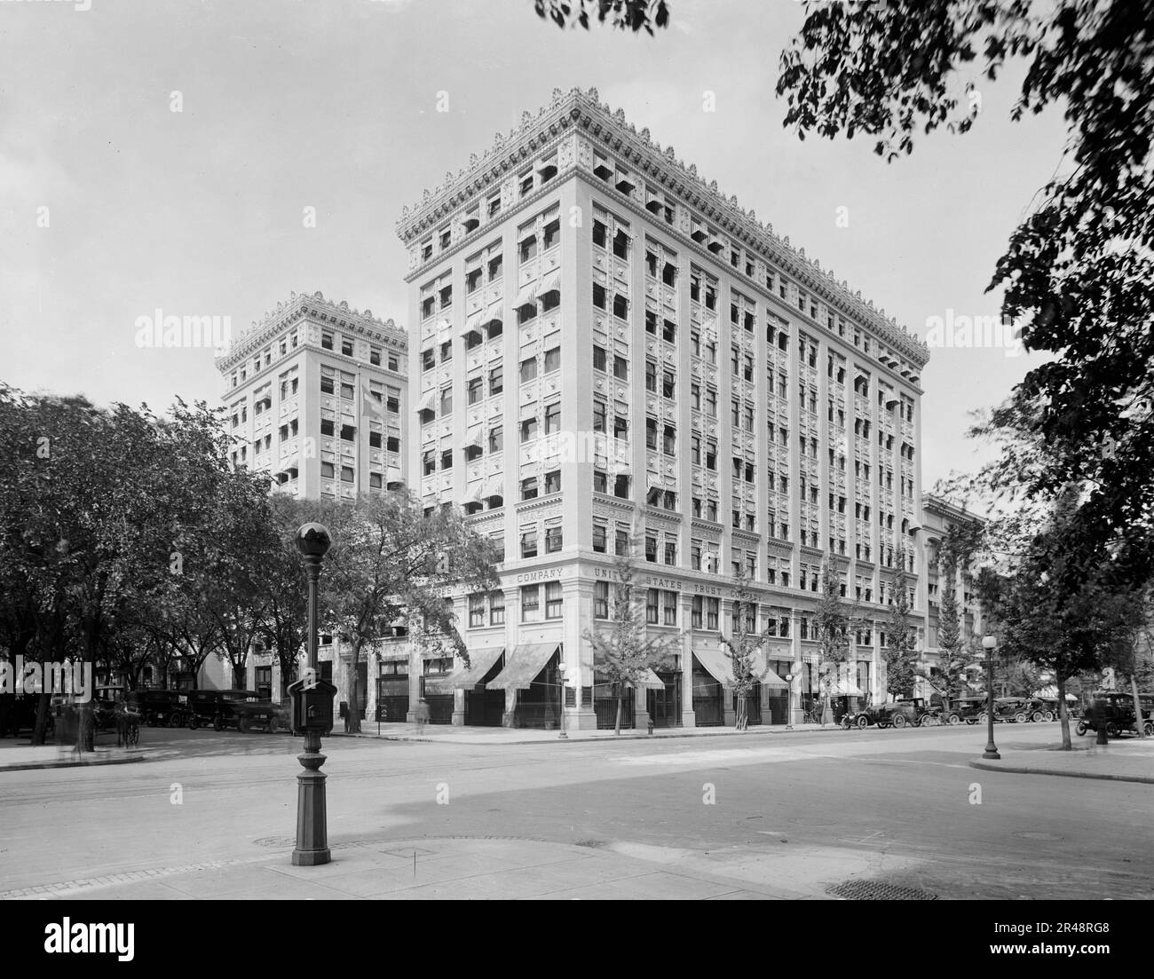 Southern Building, Washington, D.C., between 1910 and 1920. Offices at ...