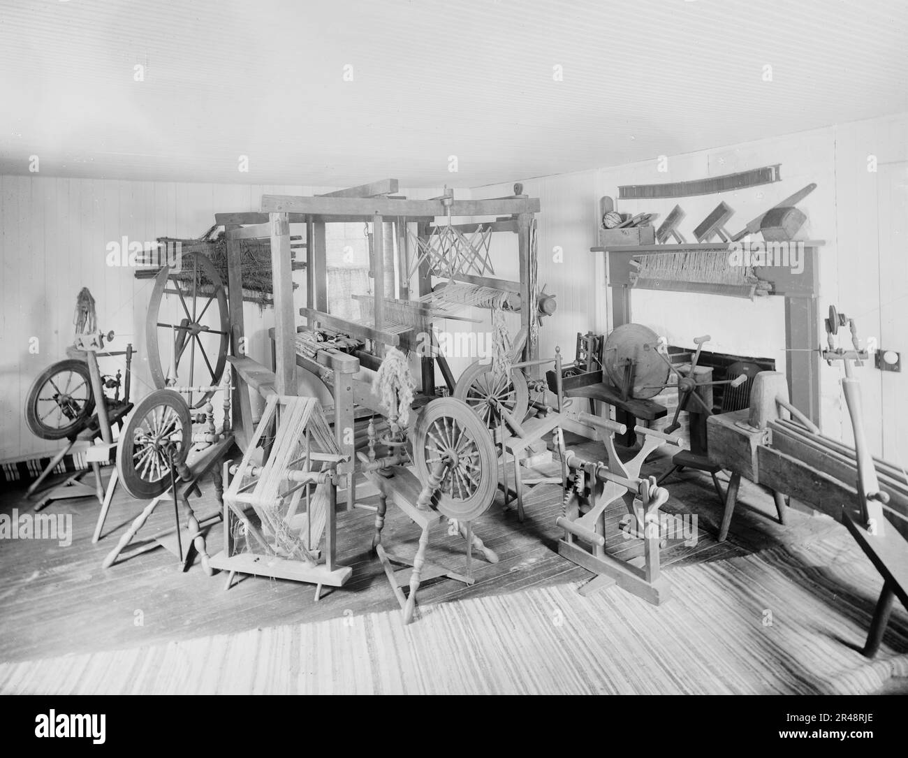 The Spinning room at Mt. Vernon, c.between 1910 and 1920 Stock Photo ...