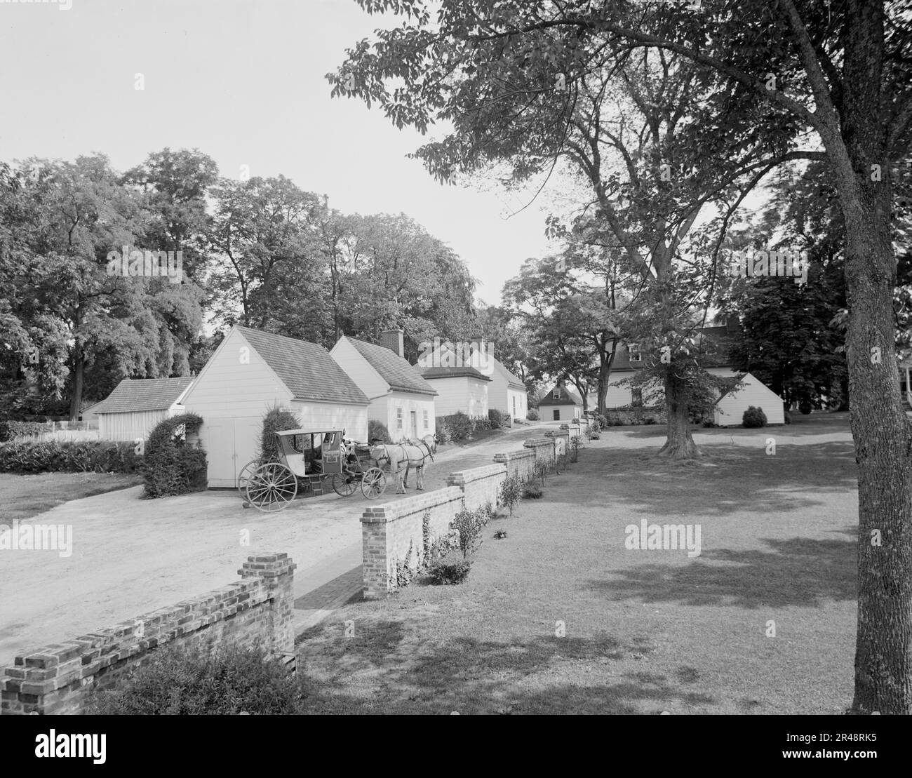 The Wall at the edge of the lawn at Mt. Vernon, c.between 1910 and 1920 ...