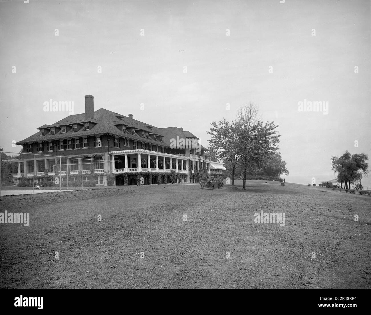 The Country club, Grosse Pointe, Mich., c.between 1910 and 1920 Stock ...