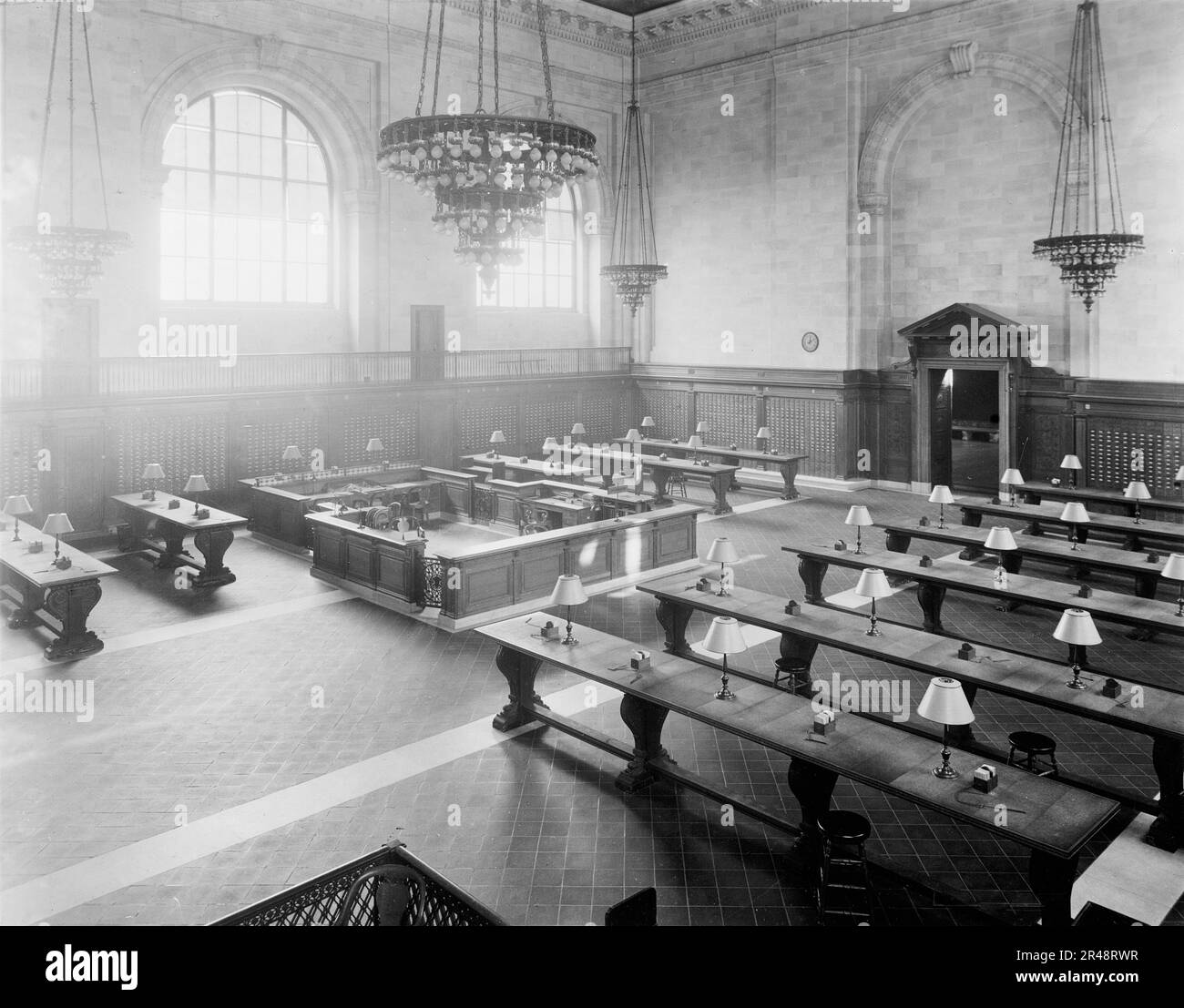 Catalogue room, the New York Public Library, c.between 1910 and 1920 ...