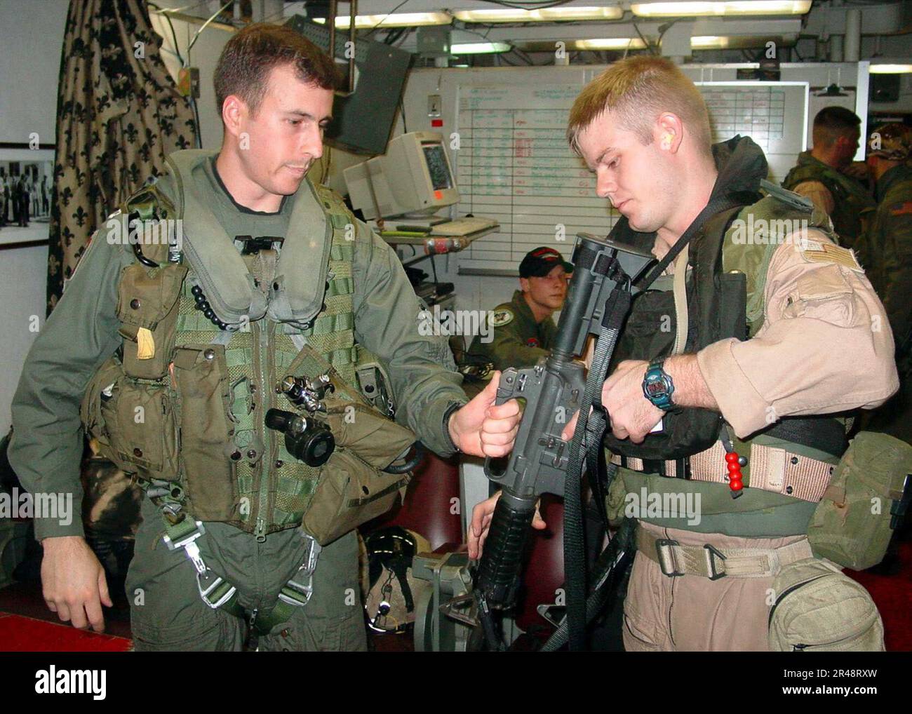 US Navy Preparing for combat search and rescue Stock Photo - Alamy