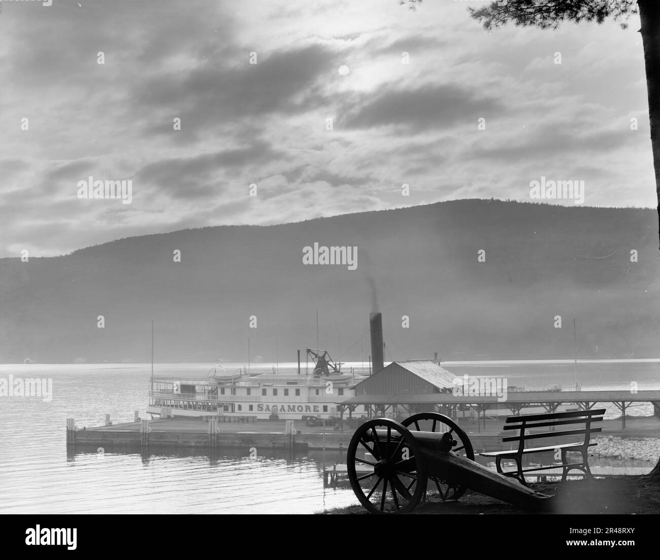 Boat in the moonlight Black and White Stock Photos & Images - Alamy