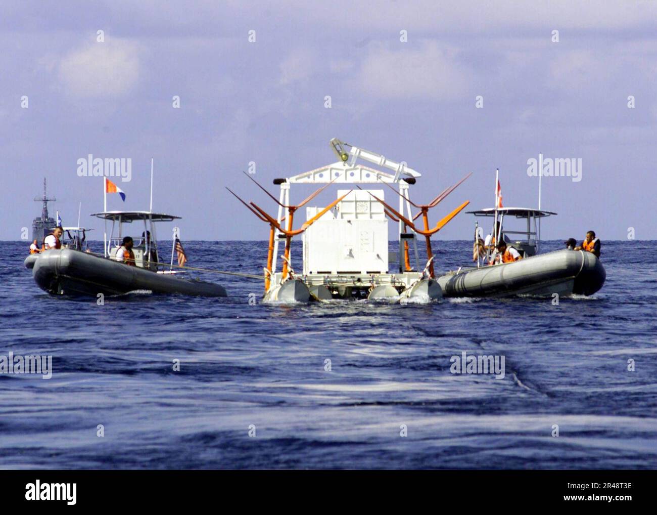 US Navy Sailors assigned to the ''Blackhawks'' of Helicopter Mine ...
