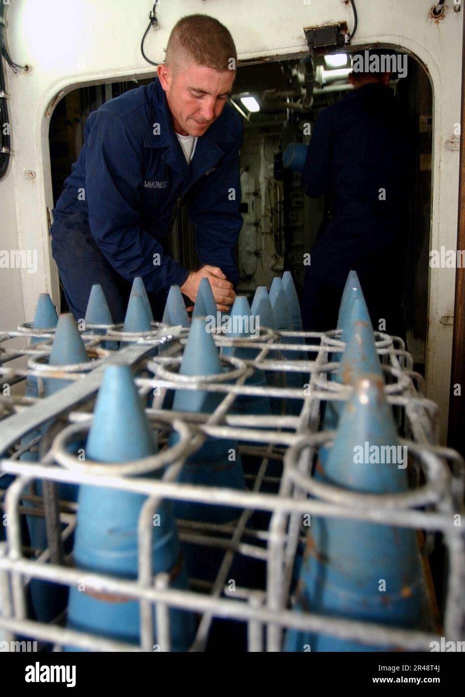 US Navy Gunners Mate Stock Photo - Alamy
