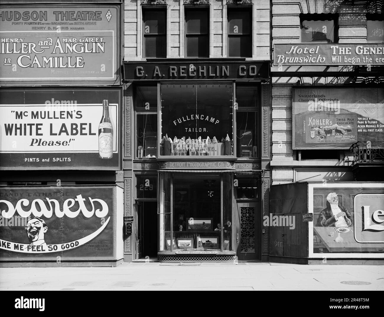 Detroit Photographic Company, 229 Fifth Avenue, N.Y., view of store ...