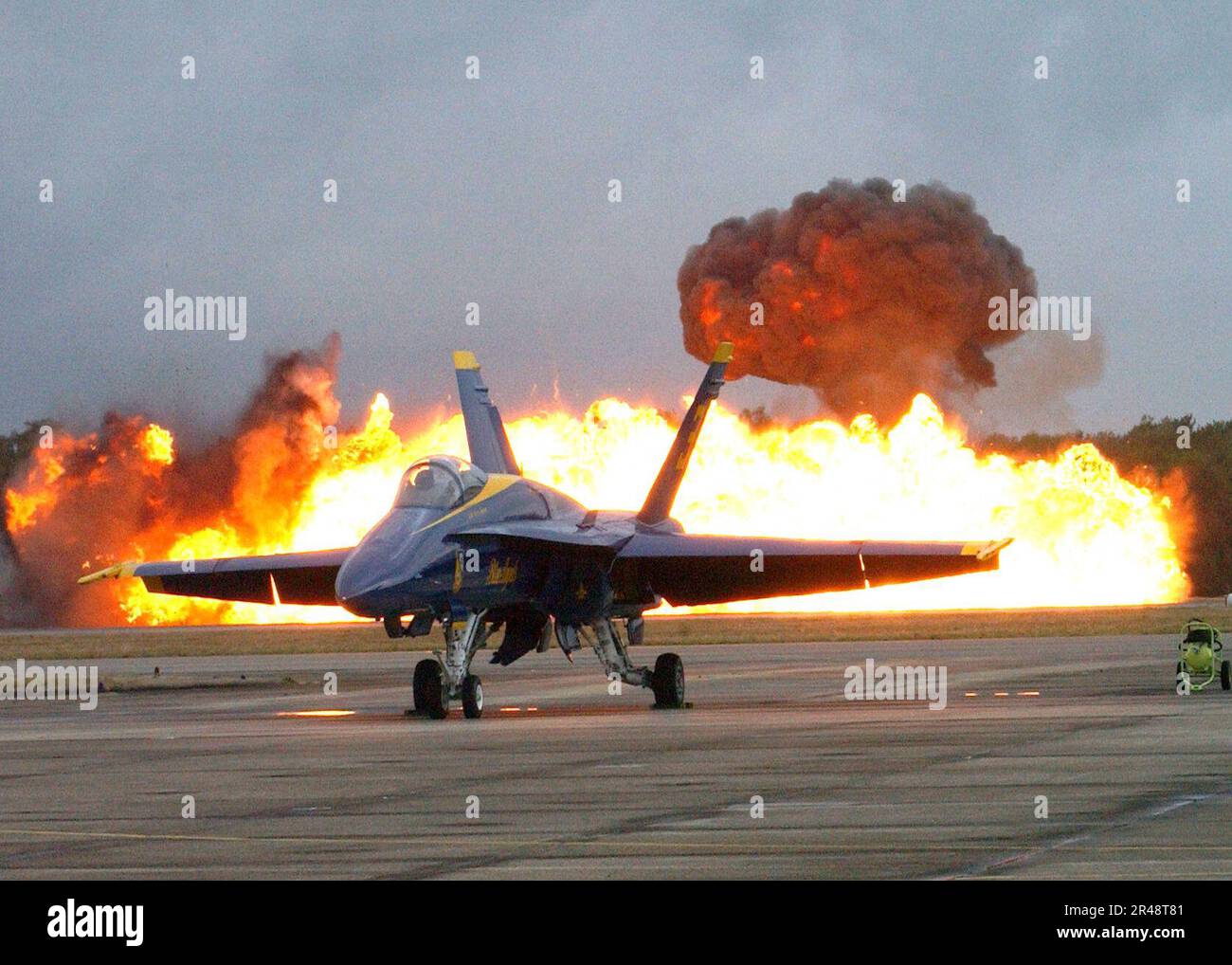 US Navy Wall of Fire pyrotechnic demonstration Stock Photo - Alamy