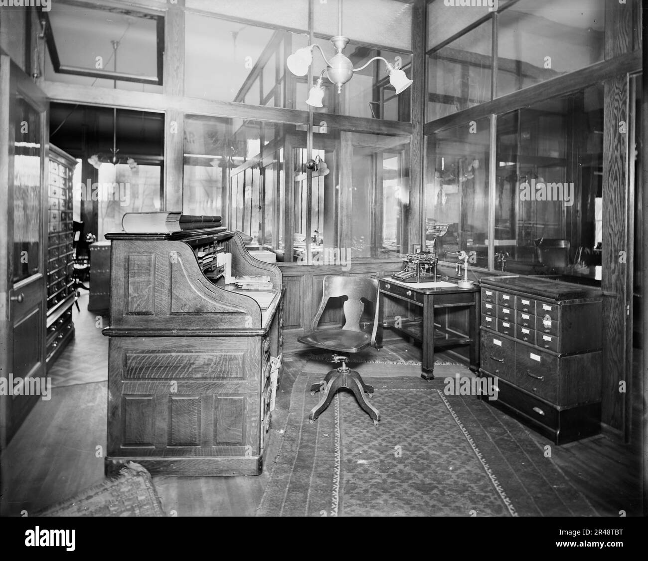 1900 office interior hi-res stock photography and images - Alamy
