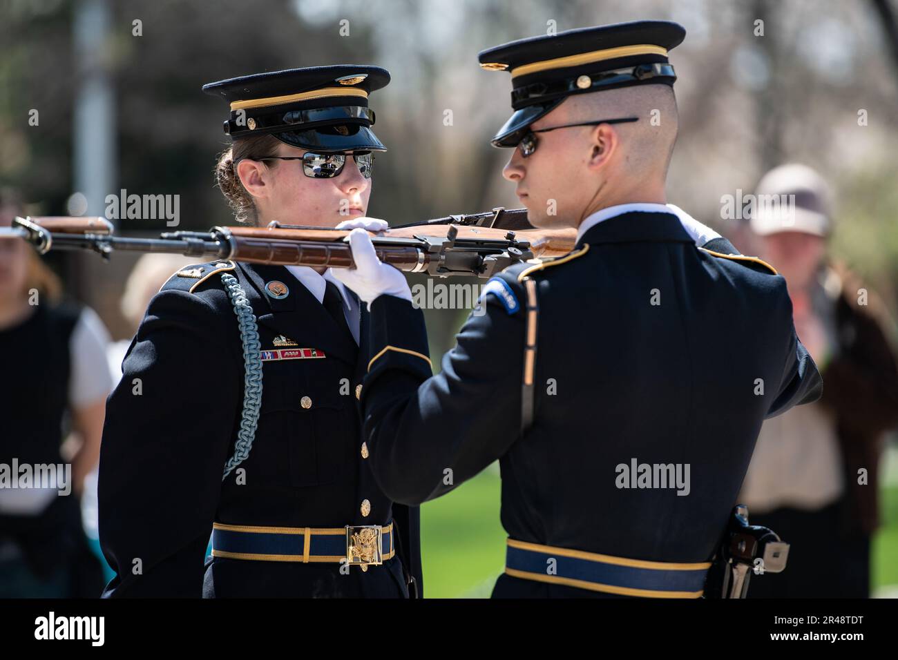 Tomb guards from the 3d U.S. Infantry Regiment (The Old Guard) conduct ...