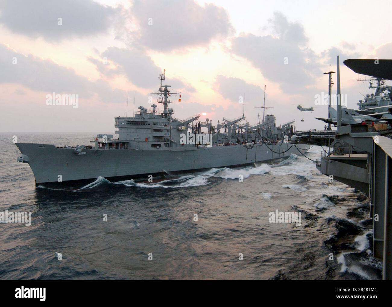 US Navy USS Camden and USS Lincoln conduct an unrep Stock Photo - Alamy