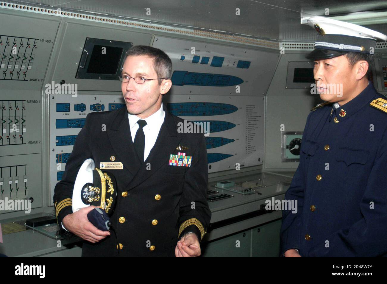 Us navys spruance class destroyer hi-res stock photography and images ...