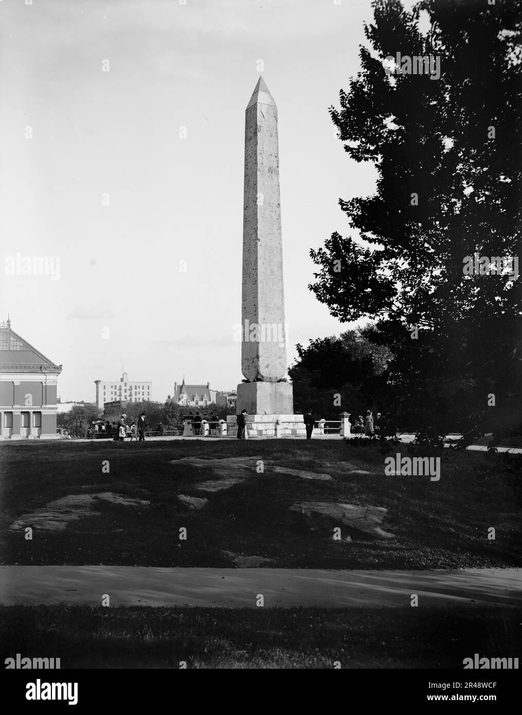 Obelisk of plate hi-res stock photography and images - Alamy