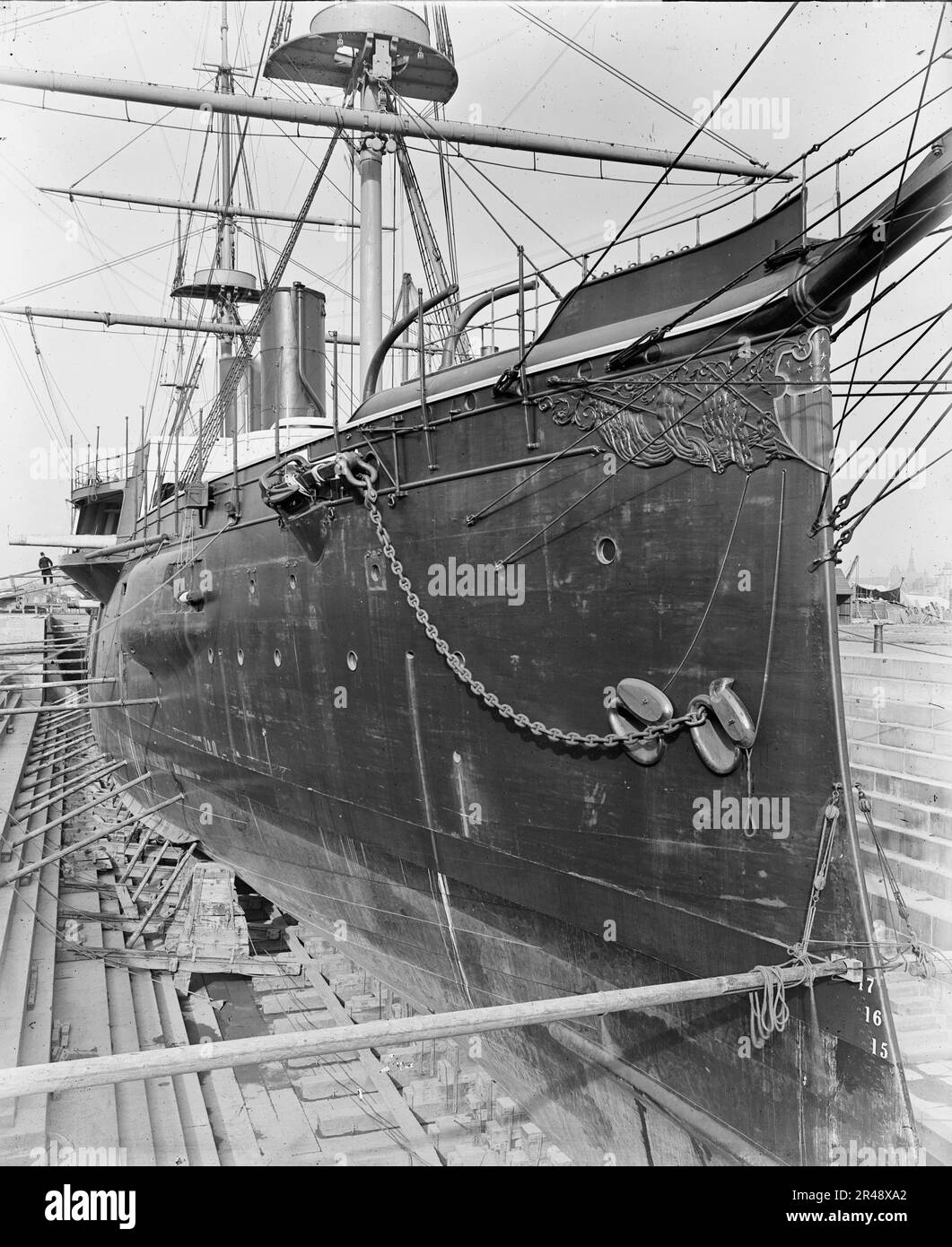 Dry dock co Black and White Stock Photos & Images - Alamy