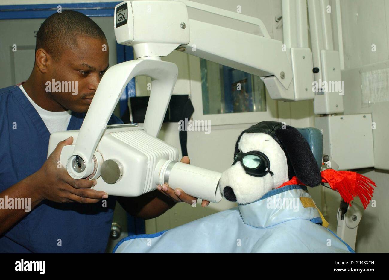 US Navy Dental Technician Stock Photo - Alamy