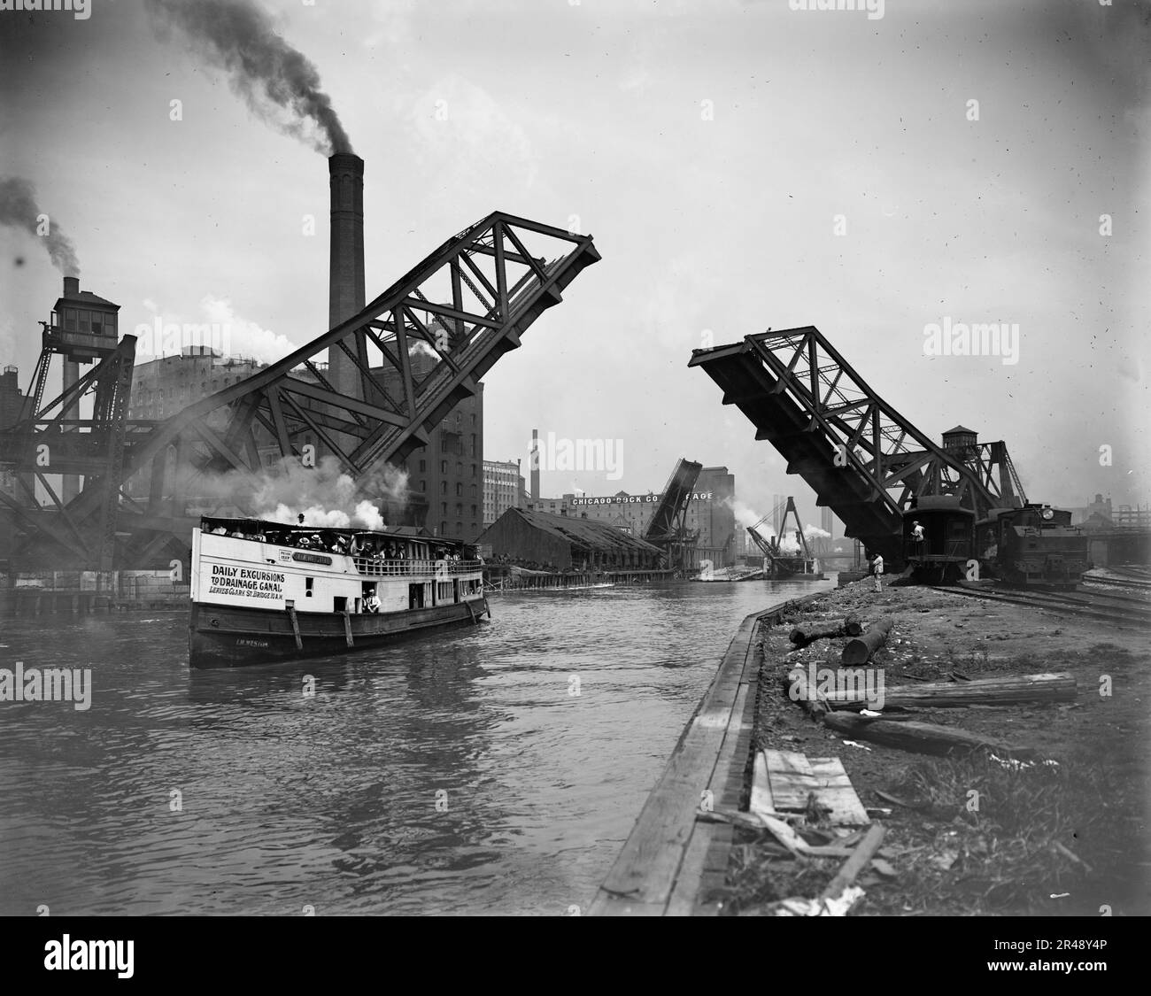 Bridges river chicago Black and White Stock Photos & Images - Alamy