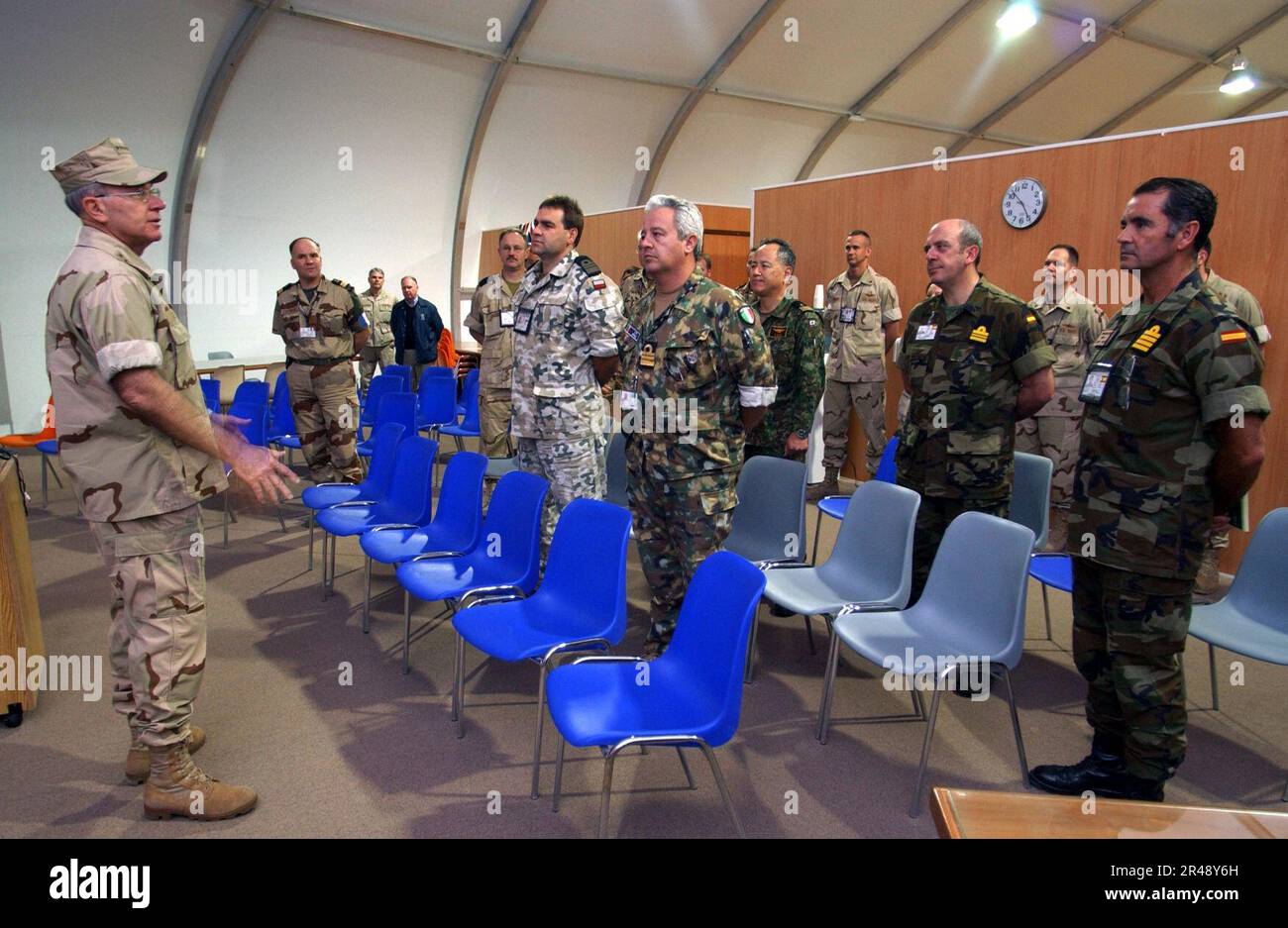 US Navy Admiral Vern Clark Stock Photo - Alamy