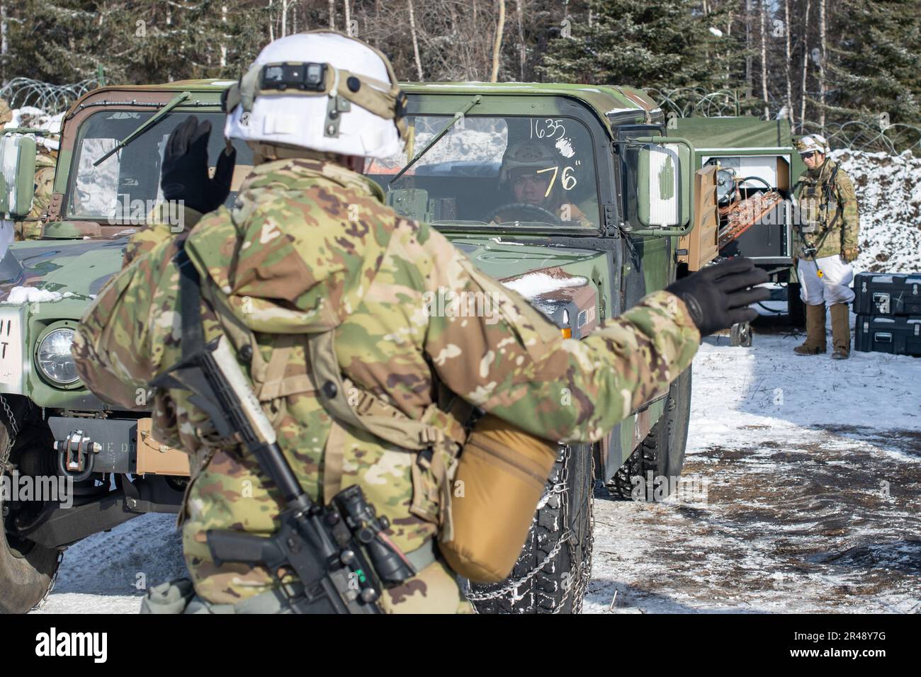 U.S. Army Soldiers assigned to the 2nd Infantry Brigade Combat Team ...