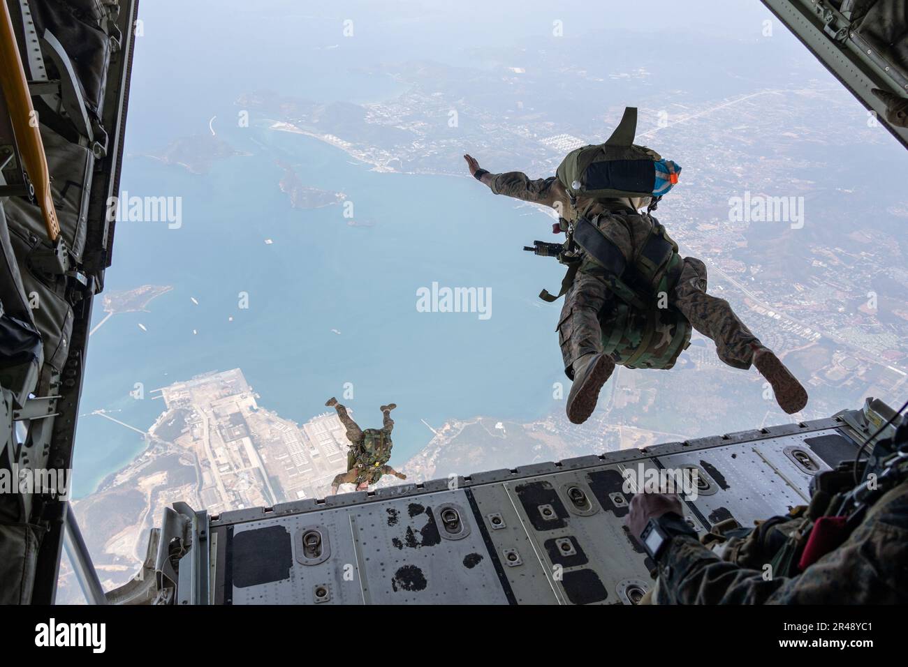 U.S. Marines from Maritime Raid Force, 13th Marine Expeditionary Unit ...