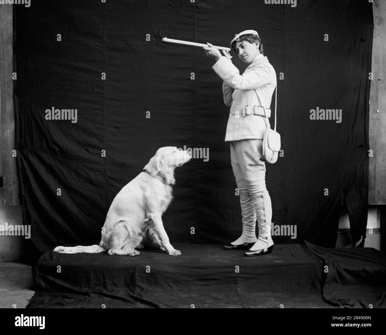 Billy and his mistress in hunting poses, between 1895 and 1910 Stock ...