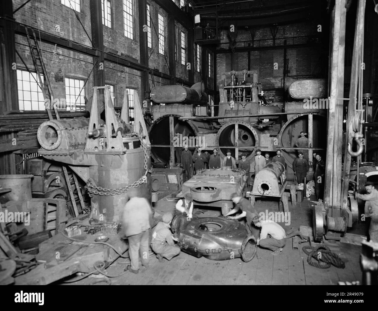 Str. no. 190, main engine in shop, 3 cyln. compound-inclined type ...