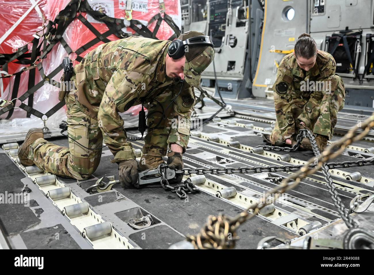 U.S. Air Force Staff Sgts. Chase Stoddard, and Erica Hancock, 8th ...