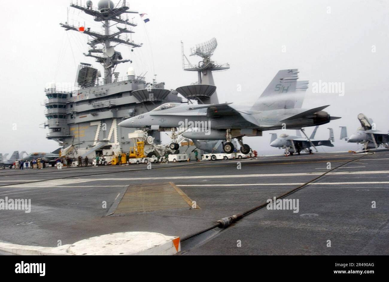 US Navy An F-A-18C ''Hornet'' from the ''Sharpshooters'' of Marine ...