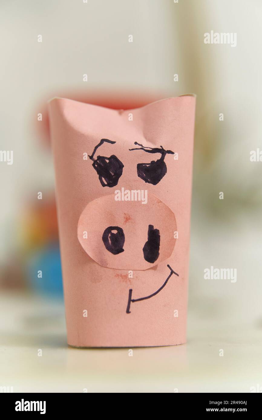 A pink pig made from a paper Stock Photo - Alamy