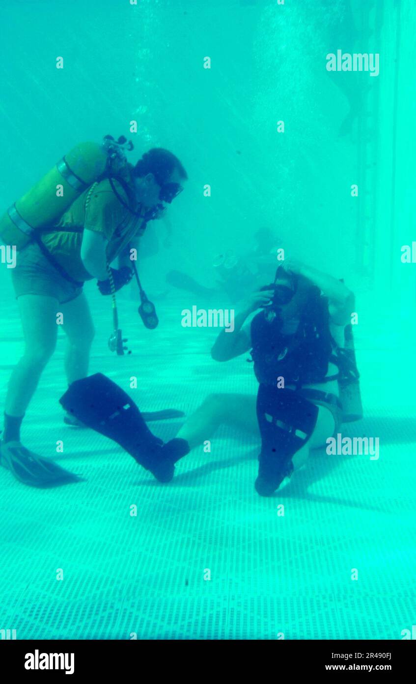 US Navy Students on board the Naval Diving and Salvage Training Center ...