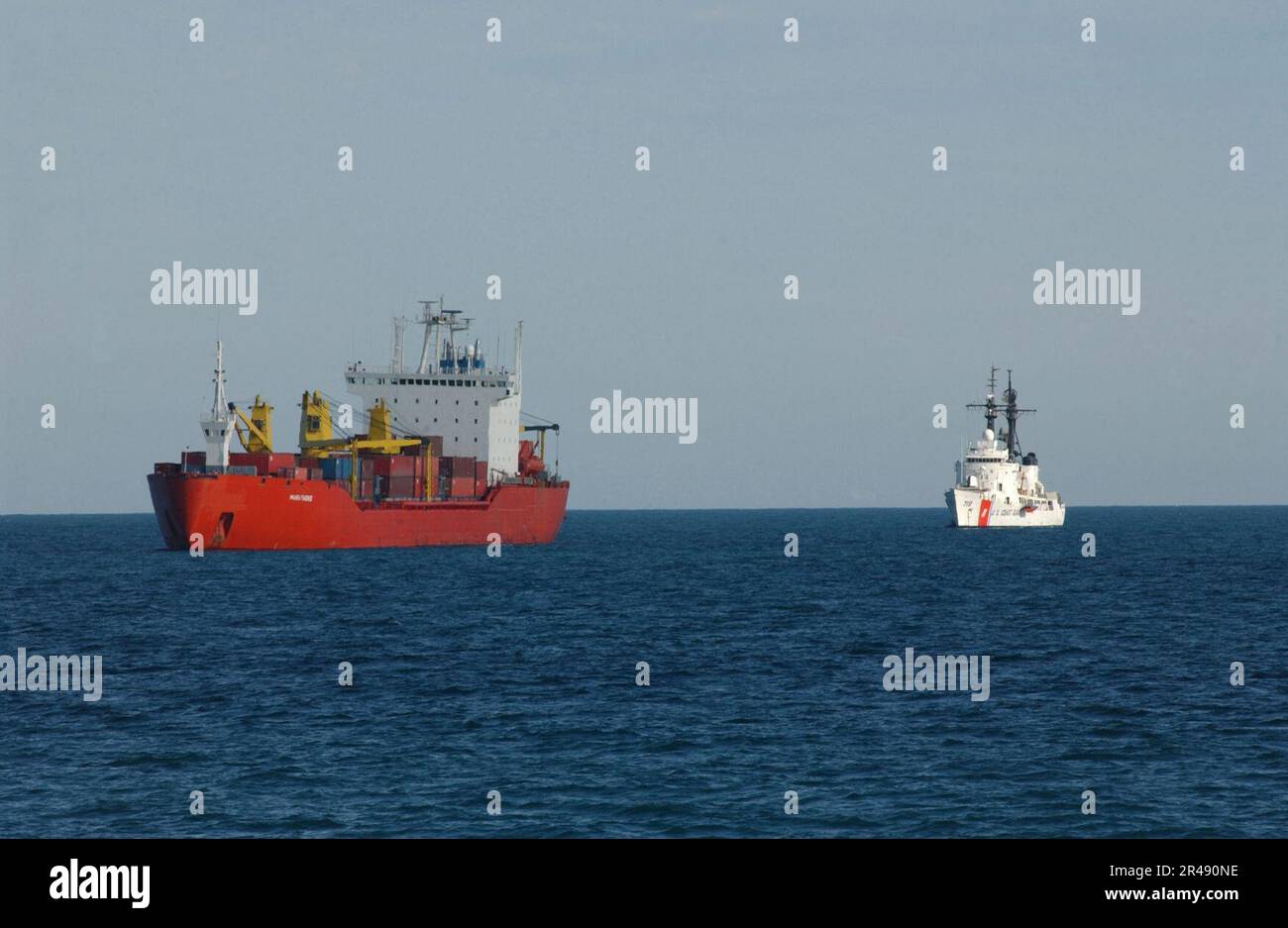 US Navy The U.S. Coast Guard High Endurance Cutter Boutwell (WHEC 719 ...