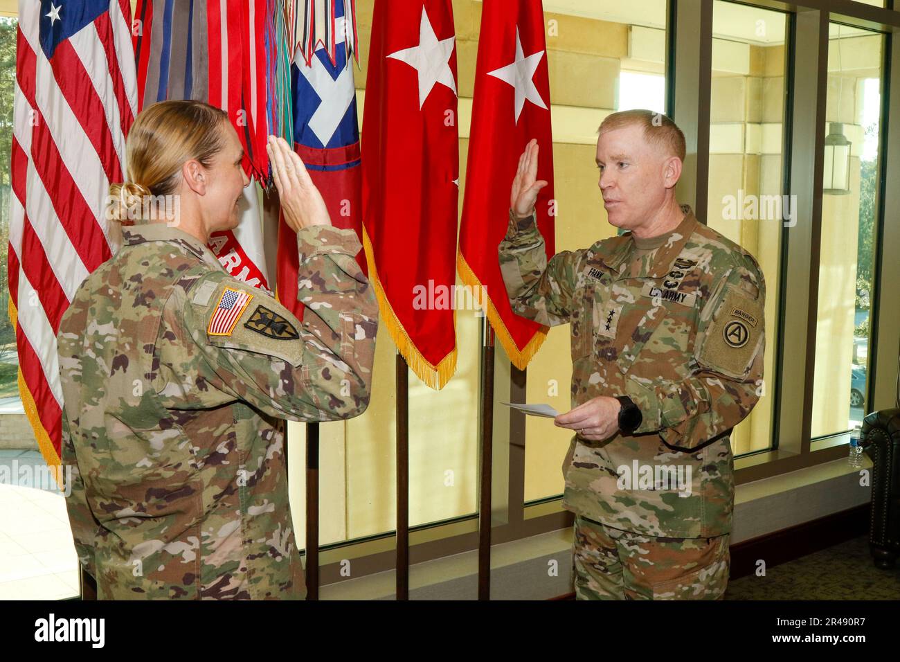 Lt. Gen. Patrick Frank (R), commanding general of U.S. Army Central ...