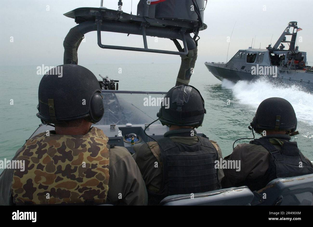 US Navy Naval Special Warfare combatant-craft crewmen from a Rigid Hull ...