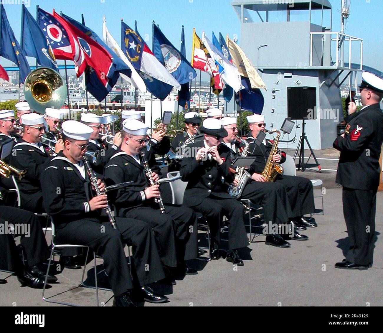 US Navy A contingent from Navy Band, Southwest, performs for arriving ...