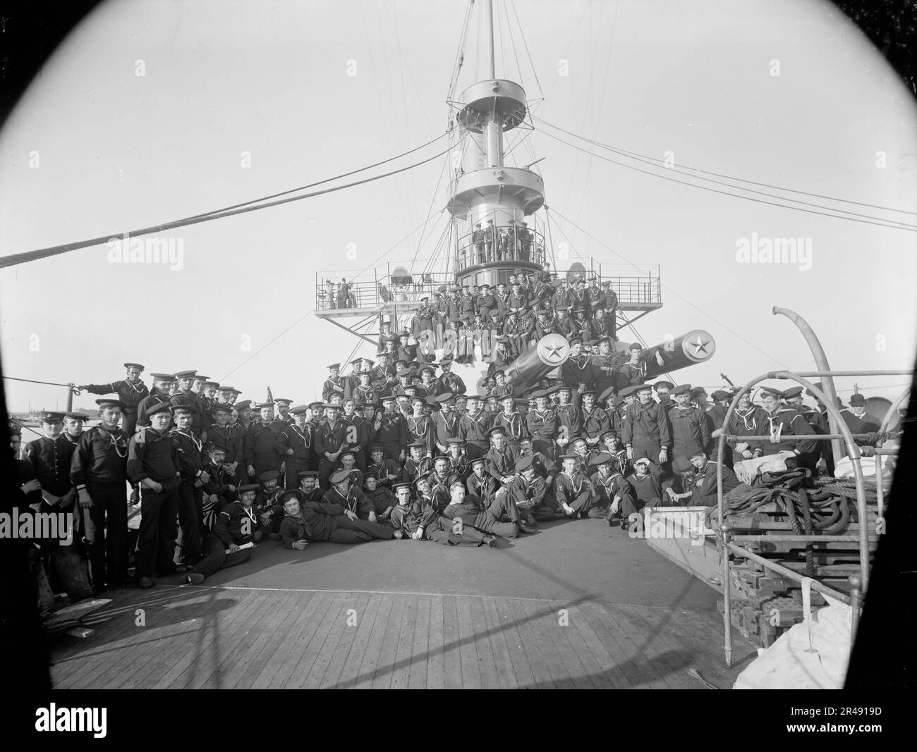 Young sailor on ships hi-res stock photography and images - Alamy