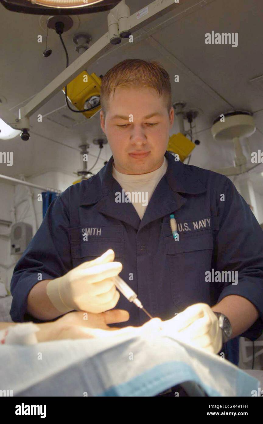 US Navy Hospital Stock Photo - Alamy