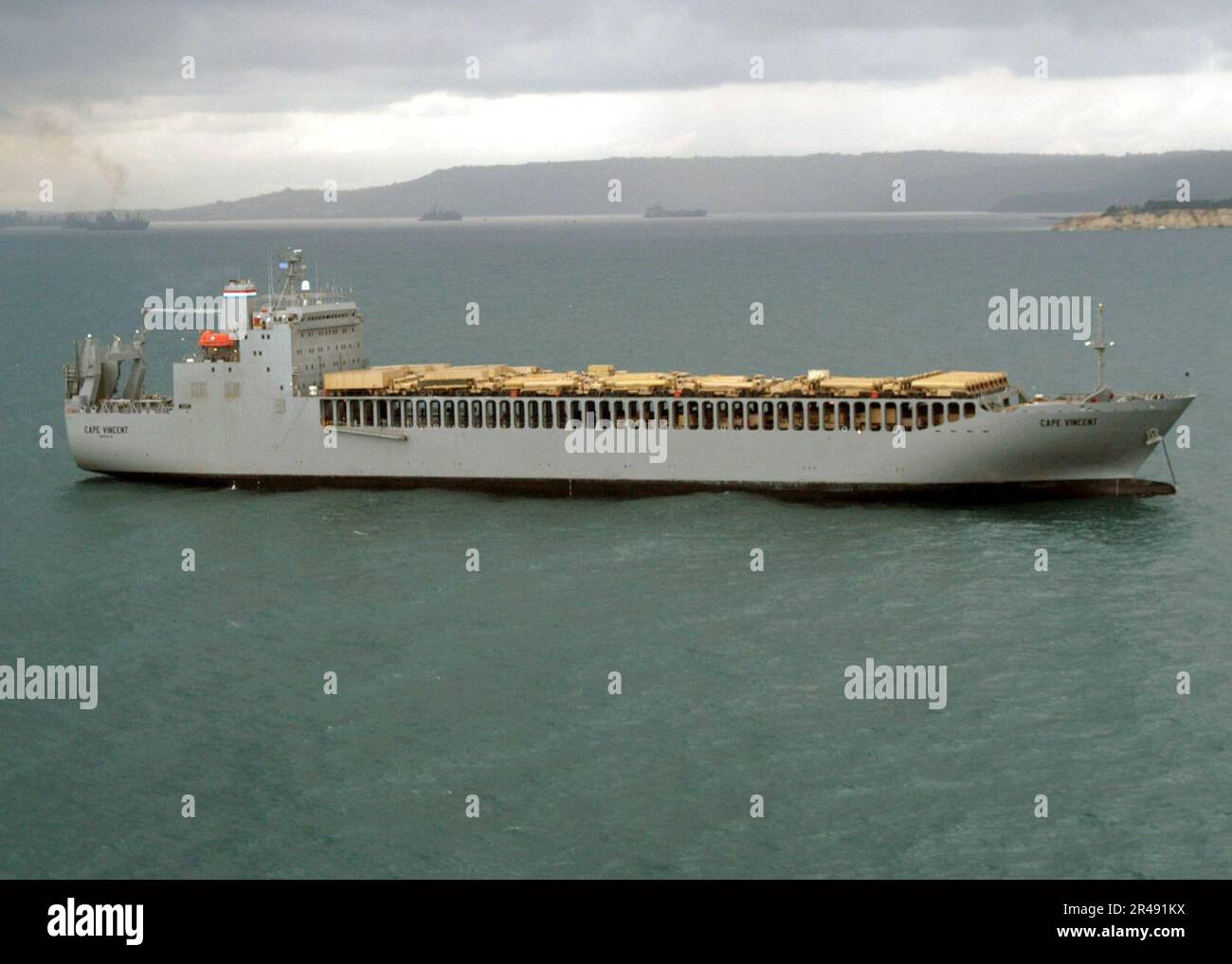 US Navy The Military Sealift Command (MSC) Roll-on-Roll-off Ready ...