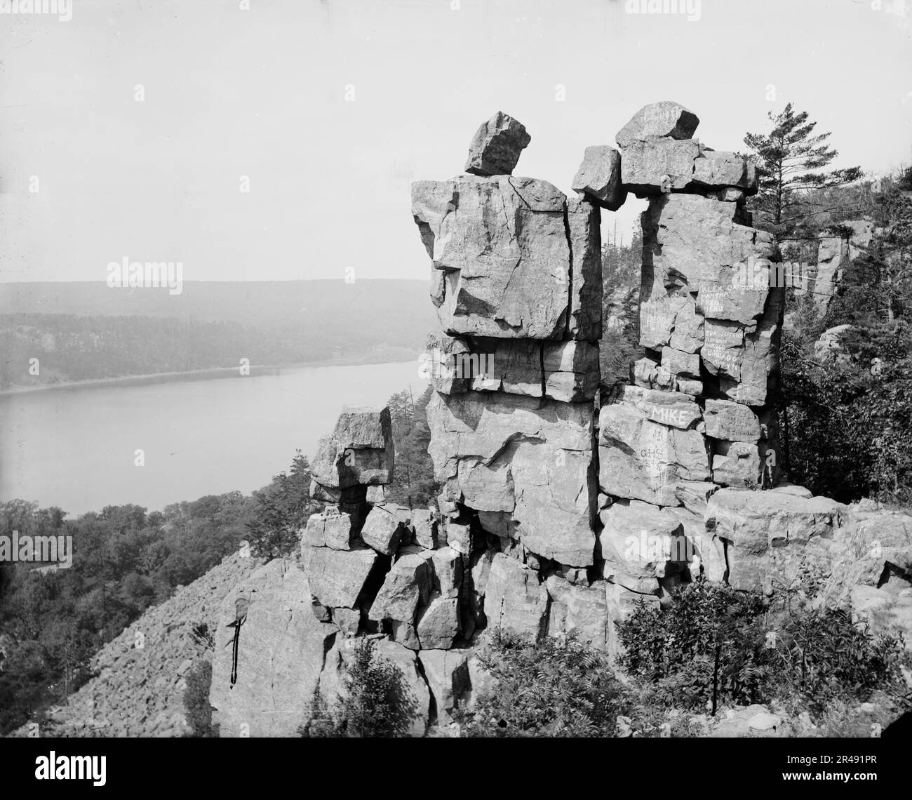 Devils lake Black and White Stock Photos & Images - Alamy