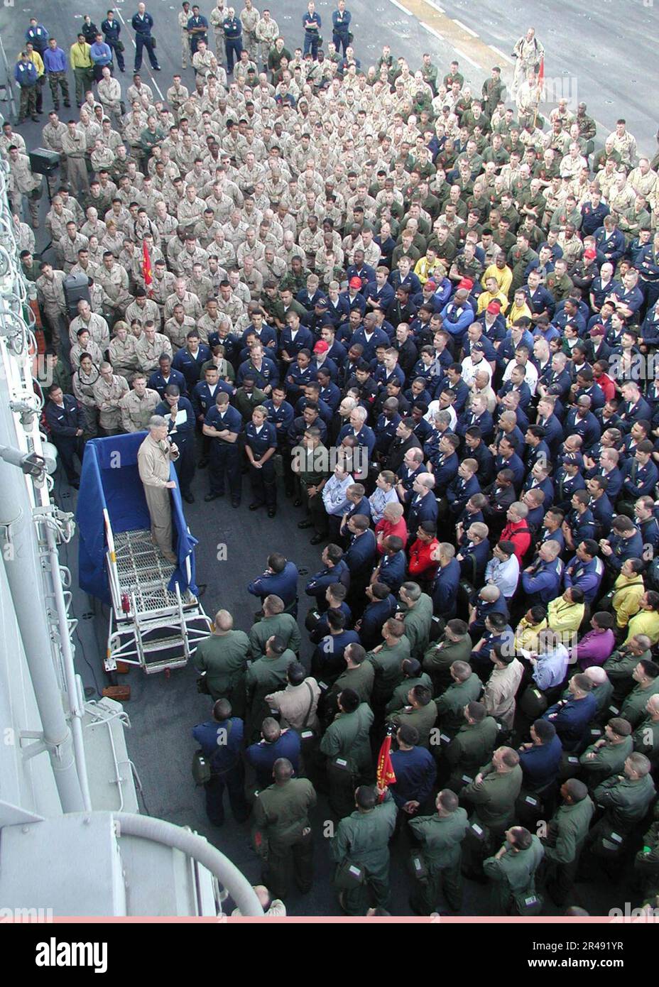 US Navy Maj. Gen. James F. Amos addresses the Sailors and Marines of ...