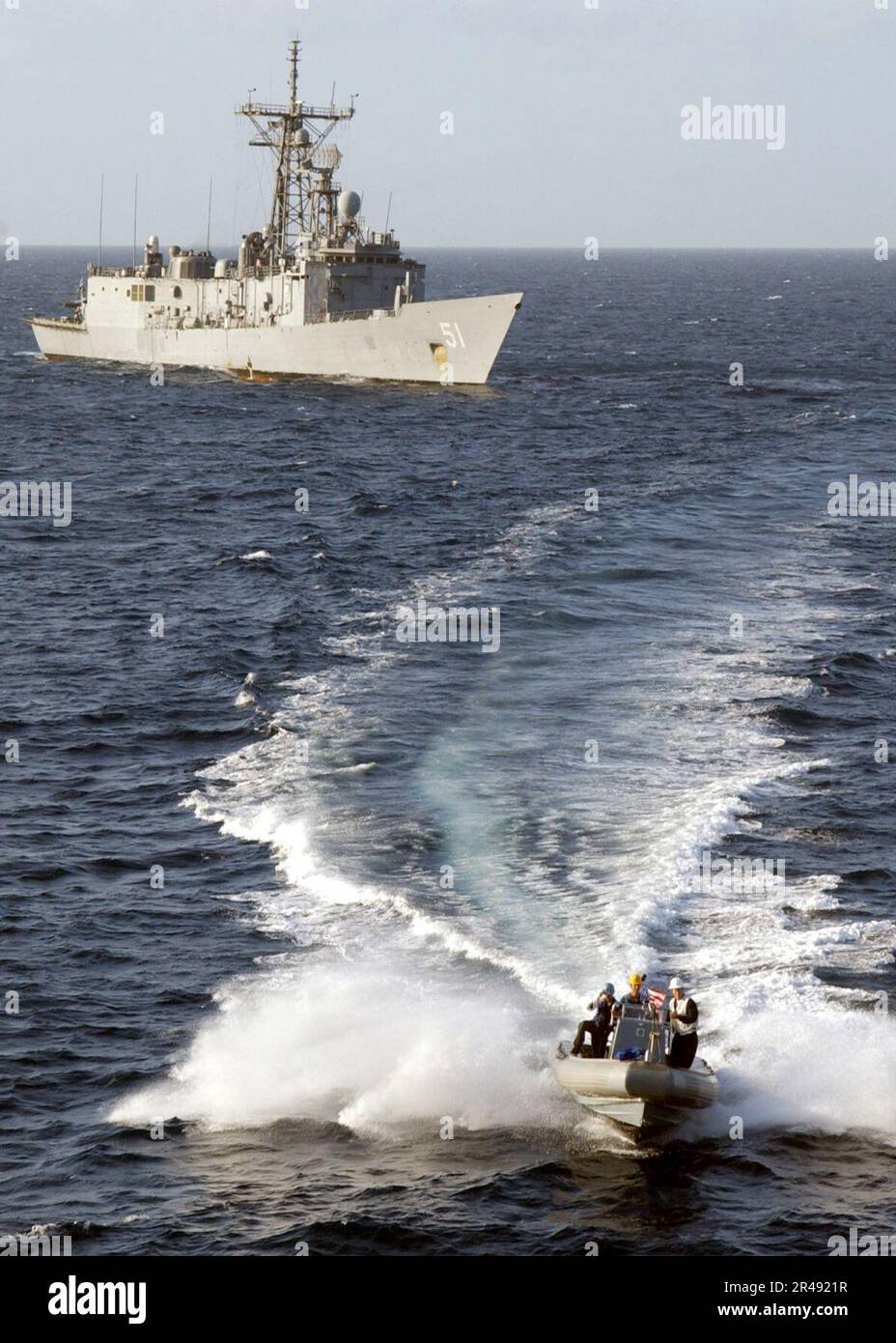 US Navy USS Gary at sea in the Gulf of Aden Stock Photo - Alamy