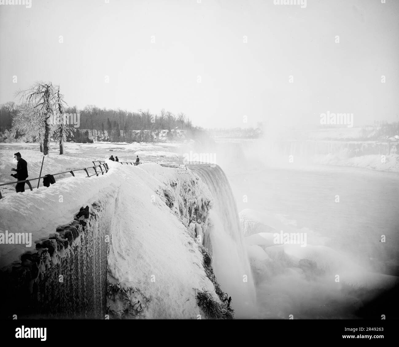 Season waterfalls Black and White Stock Photos & Images - Alamy