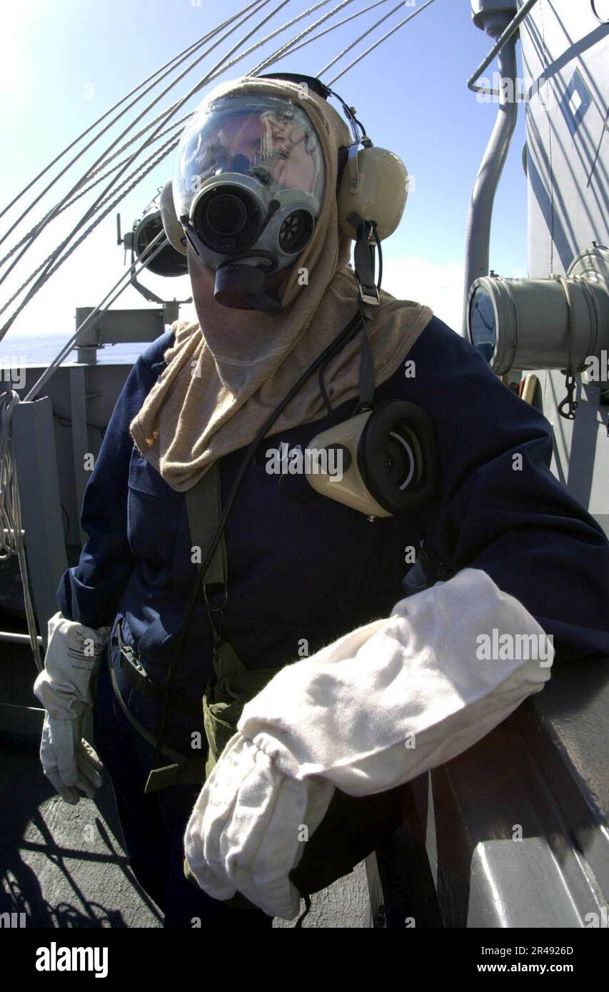 US Navy Manning the port lookout station Stock Photo - Alamy