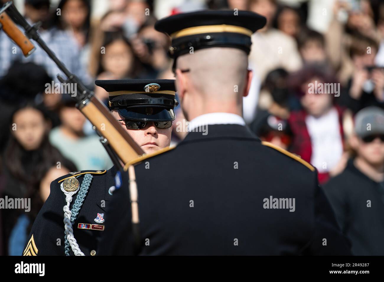 Tomb guards from the 3d U.S. Infantry Regiment (The Old Guard) conduct ...