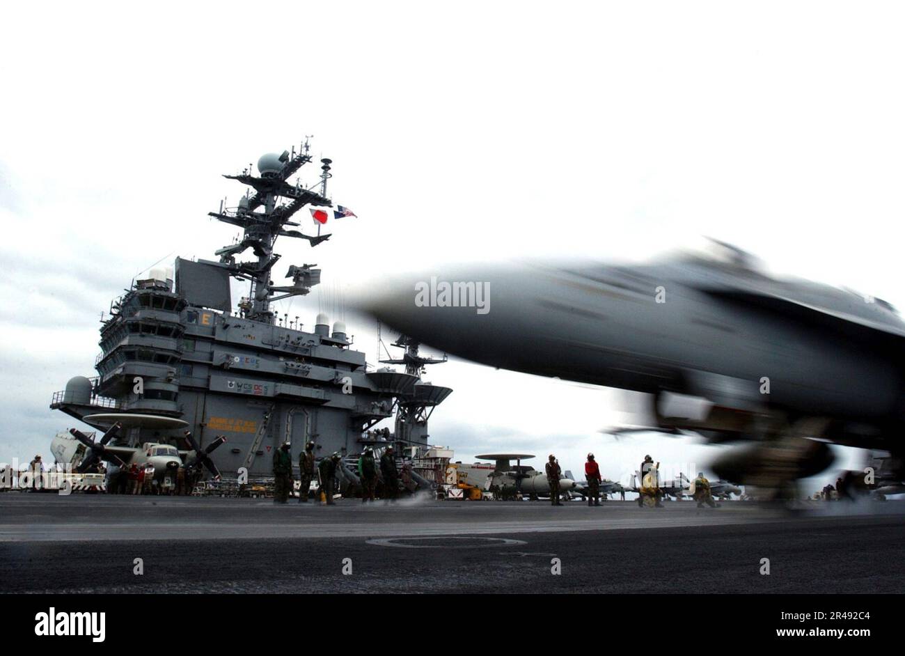 US Navy An F-A-18C Hornet assigned to the Blue Diamonds of Strike ...