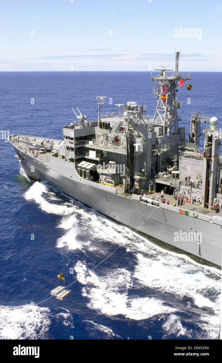 US Navy The fast combat support ship USS Bridge (AOE 10) transfers MK ...