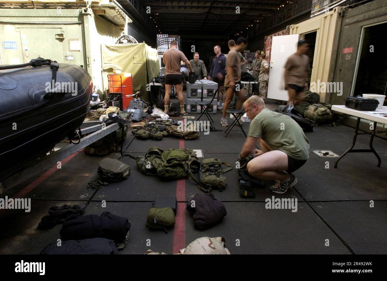 US Navy Members of Commander Task Unit 55.4.3 (CTU-55.4.3) prepare ...