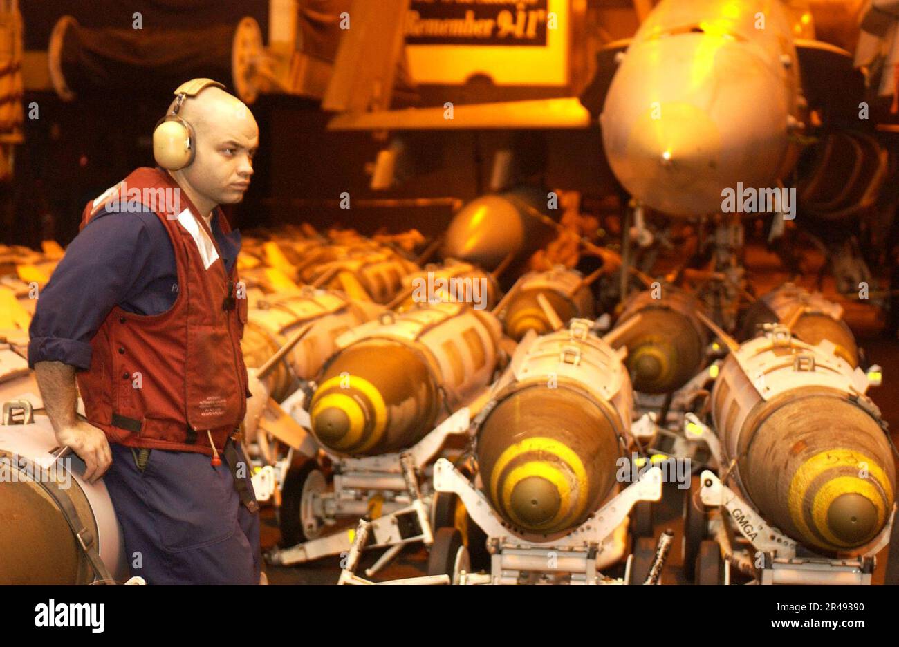 US Navy Gunner's Mate Stock Photo - Alamy