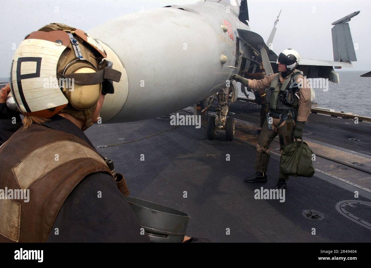 US Navy An F-A-18C Hornet pilot from the 'Argonauts' of Strike Fighter ...